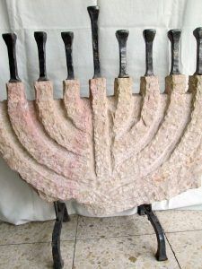 Menorah Sculptured Jerusalem Stone - jerusalem-mall.co.il